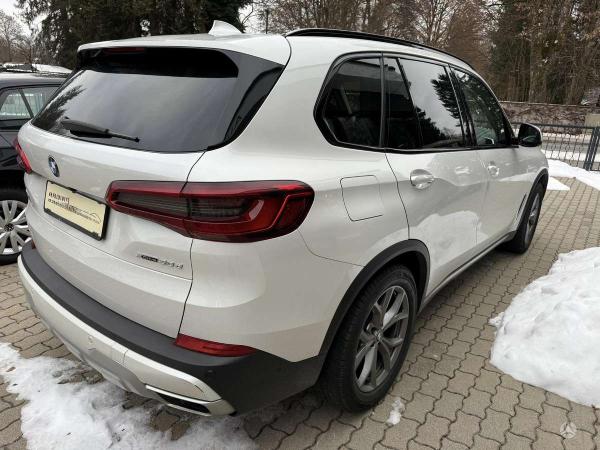 Balts BMW X5 2018 Kauņa, ar dzinēja tilpumu 2.99 L un nobraukumu 175 tūkst. km par 35500 €, foto 2 vietnē AUTOMOTO.COM.LV