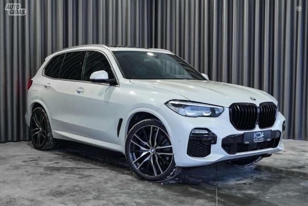 Balts BMW X5 2018 Marijampole, ar dzinēja tilpumu 3.00 L un nobraukumu 275 tūkst. km par 38850 €, foto  vietnē AUTOMOTO.COM.LV