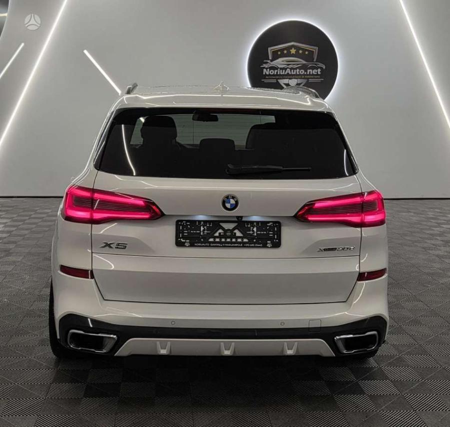 Balts BMW X5 2018 Marijampole, ar dzinēja tilpumu 2.99 L un nobraukumu 222 tūkst. km par 41650 €, foto 33 vietnē AUTOMOTO.COM.LV