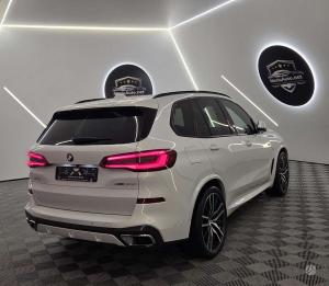 Balts BMW X5 2018 Marijampole, ar dzinēja tilpumu 2.99 L un nobraukumu 222 tūkst. km par 41650 €, foto 39 vietnē AUTOMOTO.COM.LV