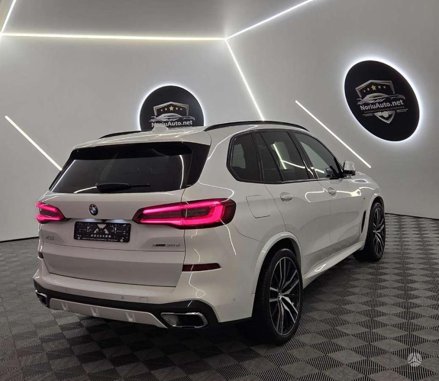 Balts BMW X5 2018 Marijampole, ar dzinēja tilpumu 2.99 L un nobraukumu 222 tūkst. km par 41650 €, foto 39 vietnē AUTOMOTO.COM.LV