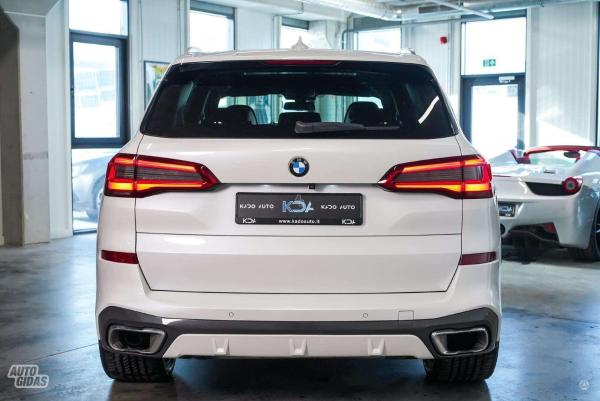 Balts BMW X5 2018 Marijampole, ar dzinēja tilpumu 3.00 L un nobraukumu 275 tūkst. km par 36950 €, foto 10 vietnē AUTOMOTO.COM.LV