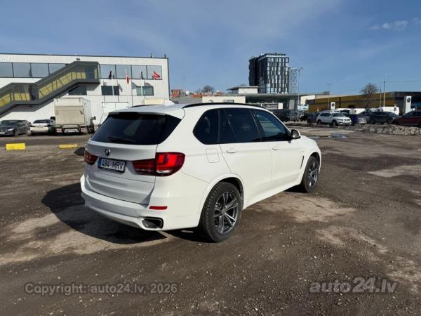 White BMW X5 2018 in Tallinn, with an engine capacity of 3.00 L and mileage of 152 thousand km for 31108 €, photo 3 on AUTOMOTO.COM.LV