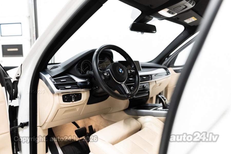 Balts BMW X5 2018 Tallina, ar dzinēja tilpumu 3.00 L un nobraukumu 142 tūkst. km par 32900 €, foto 15 vietnē AUTOMOTO.COM.LV