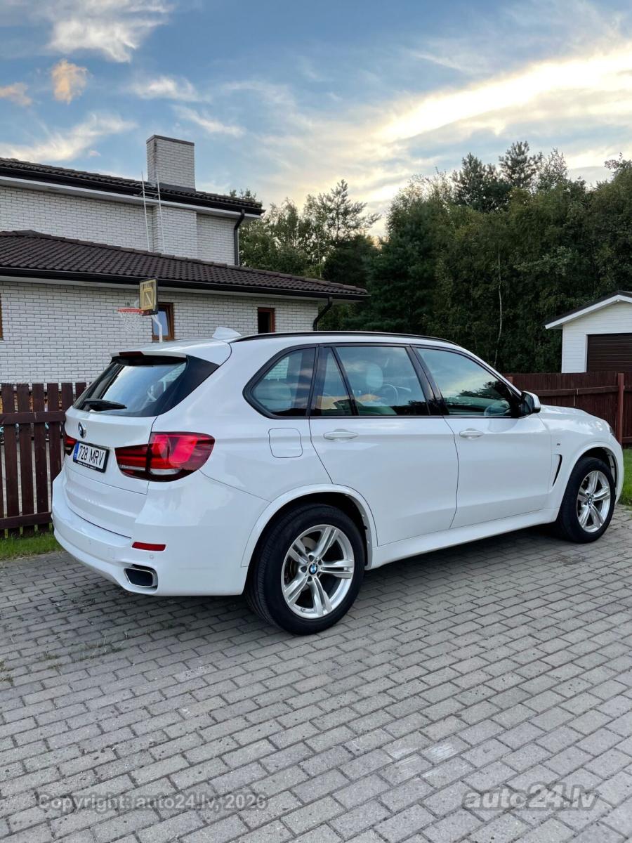 Balts BMW X5 2018 Tallina, ar dzinēja tilpumu 3.00 L un nobraukumu 83 tūkst. km par 39200 €, foto 5 vietnē AUTOMOTO.COM.LV