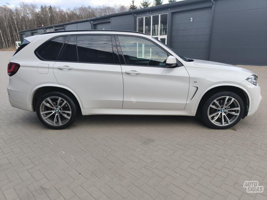 Balts BMW X5 2018 Kauņa, ar dzinēja tilpumu 2.00 L un nobraukumu 215 tūkst. km par 24500 €, foto 3 vietnē AUTOMOTO.COM.LV