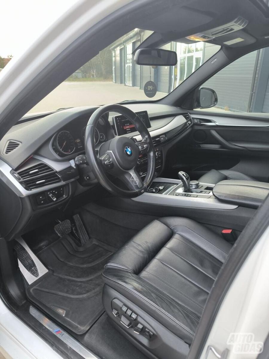 Balts BMW X5 2018 Kauņa, ar dzinēja tilpumu 2.00 L un nobraukumu 215 tūkst. km par 24500 €, foto 14 vietnē AUTOMOTO.COM.LV
