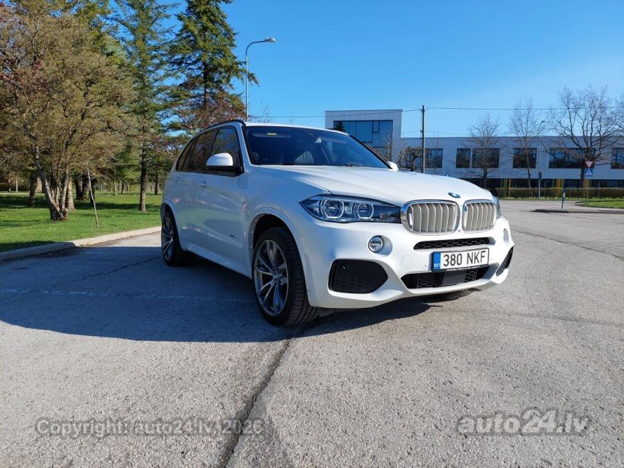 White BMW X5 2018 in Tallinn, with an engine capacity of 3.00 L and mileage of 147 thousand km for 31700 €, photo 3 on AUTOMOTO.COM.LV