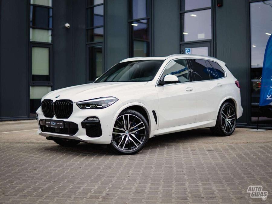 White BMW X5 2018 in Marijampole, with an engine capacity of 3.00 L and mileage of 275 thousand km for 35950 €, photo 3 on AUTOMOTO.COM.LV