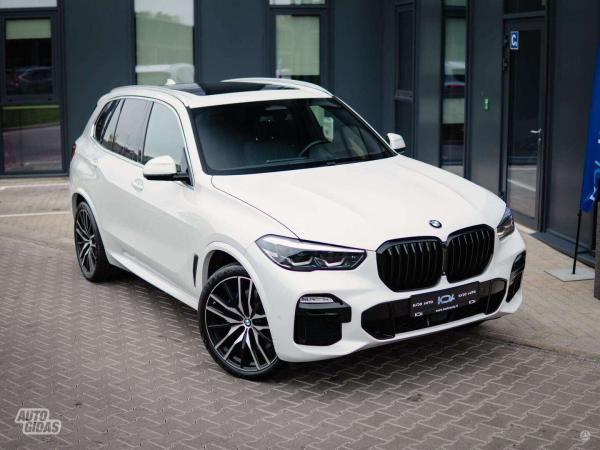 White BMW X5 2018 in Marijampole, with an engine capacity of 3.00 L and mileage of 275 thousand km for 35950 €, photo 3 on AUTOMOTO.COM.LV