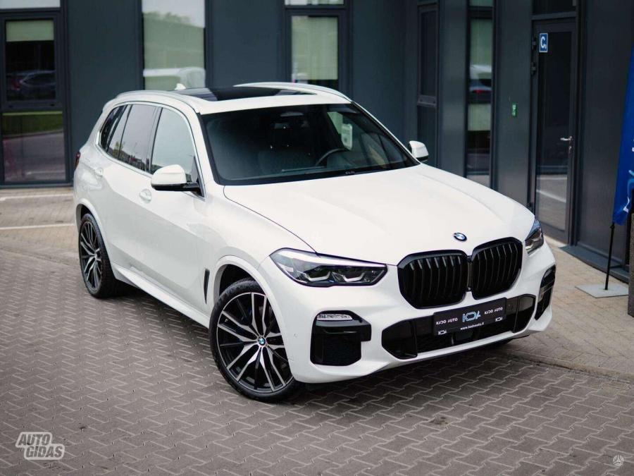 White BMW X5 2018 in Marijampole, with an engine capacity of 3.00 L and mileage of 275 thousand km for 35950 €, photo 4 on AUTOMOTO.COM.LV