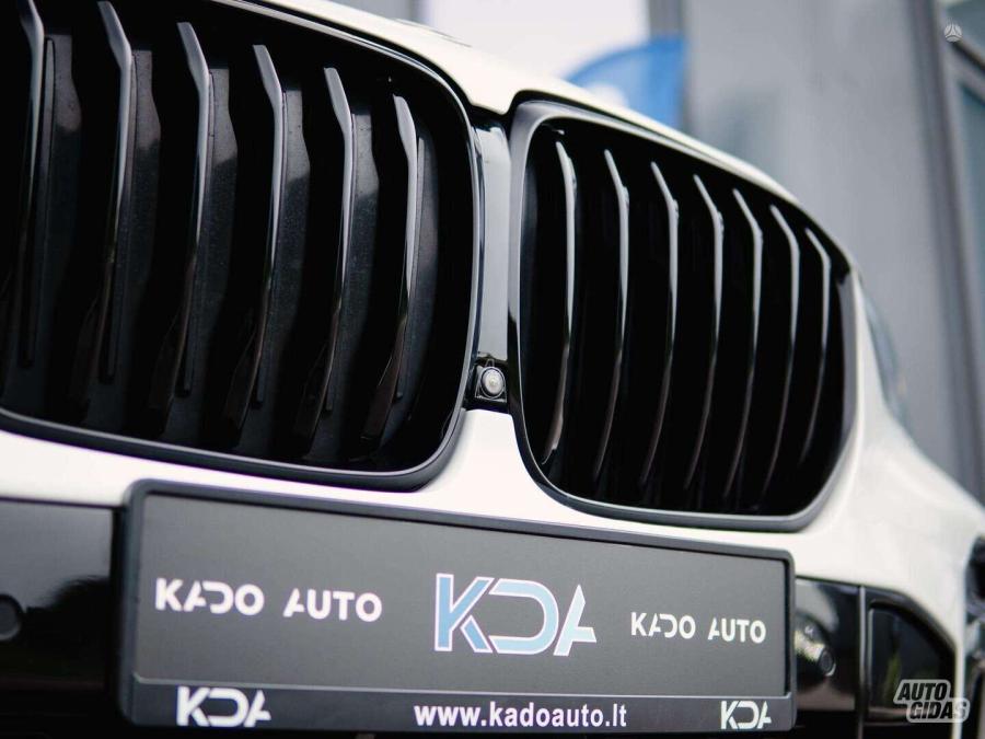 White BMW X5 2018 in Marijampole, with an engine capacity of 3.00 L and mileage of 275 thousand km for 35950 €, photo 17 on AUTOMOTO.COM.LV