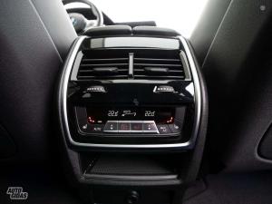 White BMW X5 2018 in Marijampole, with an engine capacity of 3.00 L and mileage of 275 thousand km for 35950 €, photo 36 on AUTOMOTO.COM.LV