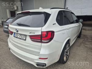 White BMW X5 2018 in Riga, with an engine capacity of 2.00 L and mileage of 179 thousand km for 24999 €, photo 10 on AUTOMOTO.COM.LV