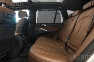 Белый БМВ Х5 2018 в Тукумс, объемом двигателя 3.00 л и пробегом 0 тыс. км за 39990 €, фото 15 на AUTOMOTO.COM.LV