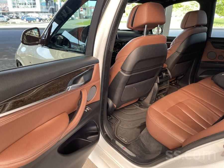 Balts BMW X5 2018 Rīga, ar dzinēja tilpumu 3.00 L un nobraukumu 169 tūkst. km par 29700 €, foto 18 vietnē AUTOMOTO.COM.LV