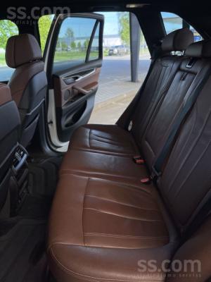 Balts BMW X5 2018 Rīga, ar dzinēja tilpumu 3.00 L un nobraukumu 169 tūkst. km par 29700 €, foto 21 vietnē AUTOMOTO.COM.LV