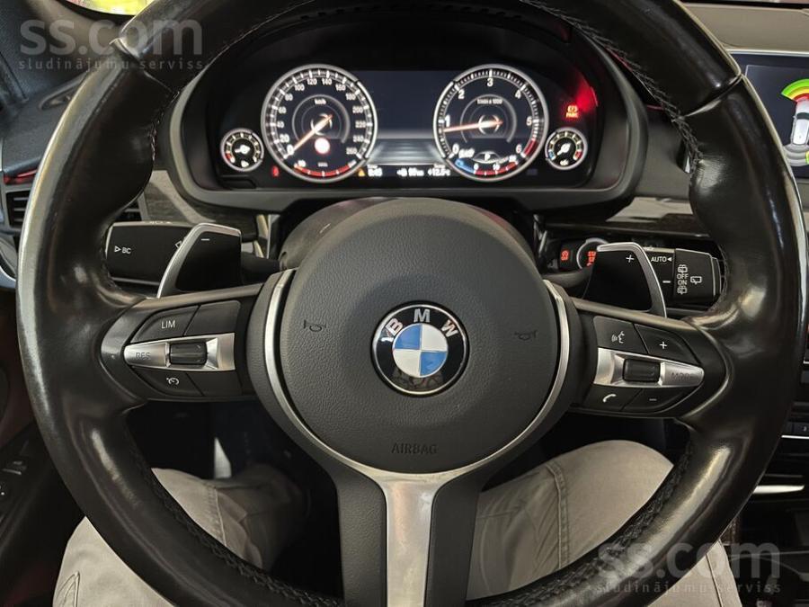 Balts BMW X5 2018 Rīga, ar dzinēja tilpumu 3.00 L un nobraukumu 169 tūkst. km par 29700 €, foto 24 vietnē AUTOMOTO.COM.LV