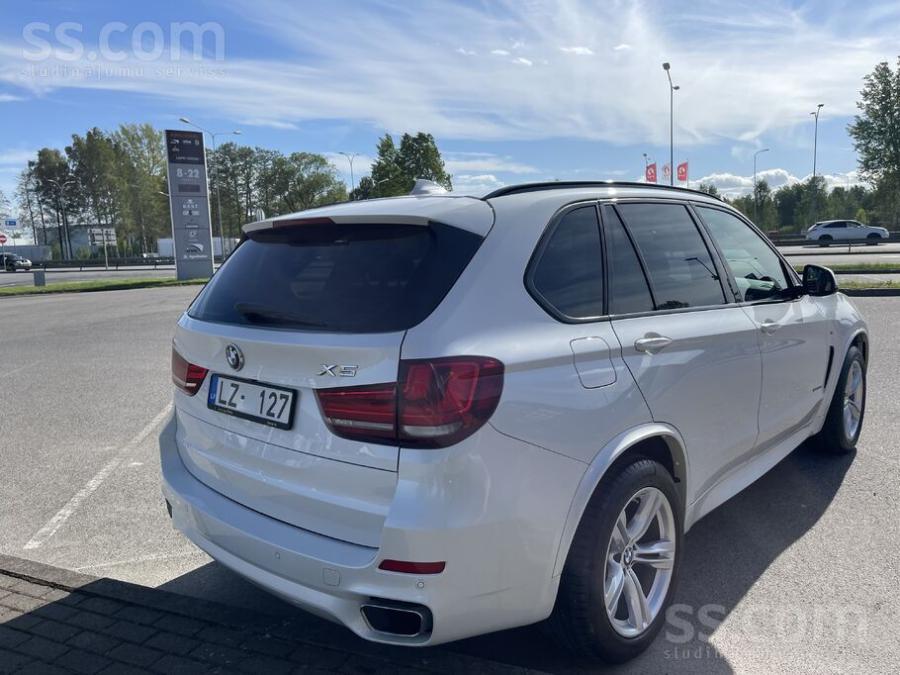 Balts BMW X5 2018 Rīga, ar dzinēja tilpumu 3.00 L un nobraukumu 167 tūkst. km par 34700 €, foto 6 vietnē AUTOMOTO.COM.LV