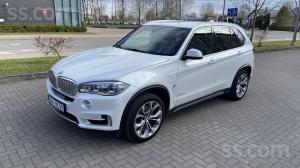 White BMW X5 2018 in Jelgava, with an engine capacity of 2.00 L and mileage of 179 thousand km for 20950 €, photo 14 on AUTOMOTO.COM.LV