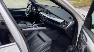 White BMW X5 2018 in Jelgava, with an engine capacity of 2.00 L and mileage of 179 thousand km for 20950 €, photo 19 on AUTOMOTO.COM.LV