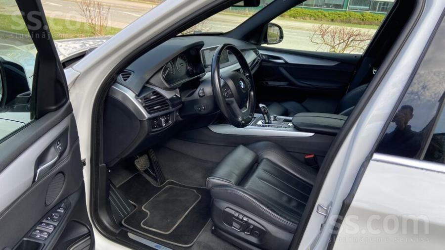 White BMW X5 2018 in Jelgava, with an engine capacity of 2.00 L and mileage of 179 thousand km for 20950 €, photo 21 on AUTOMOTO.COM.LV