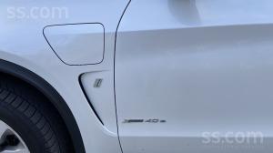 White BMW X5 2018 in Jelgava, with an engine capacity of 2.00 L and mileage of 179 thousand km for 20950 €, photo 31 on AUTOMOTO.COM.LV