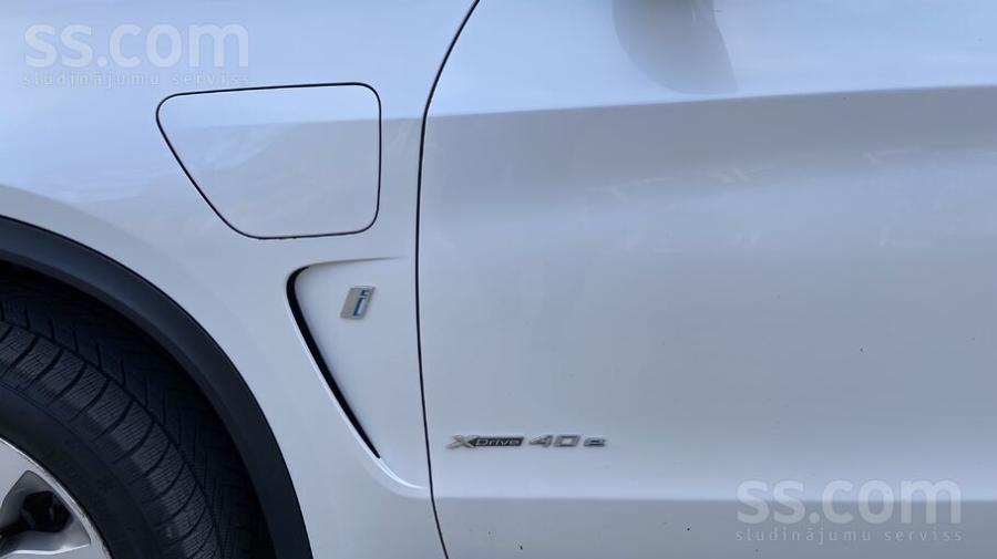 White BMW X5 2018 in Jelgava, with an engine capacity of 2.00 L and mileage of 179 thousand km for 20950 €, photo 31 on AUTOMOTO.COM.LV