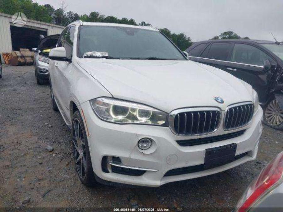 White BMW X5 2018 in Klaipeda, with an engine capacity of 0.00 L and mileage of 125 thousand km for 8200 €, photo 1 on AUTOMOTO.COM.LV