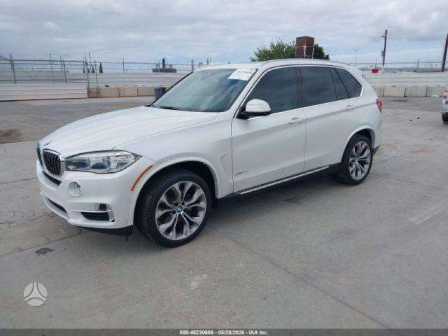 Balts BMW X5 2018 Klaipėda, ar dzinēja tilpumu 2.98 L un nobraukumu 122 tūkst. km par 13000 €, foto 1 vietnē AUTOMOTO.COM.LV