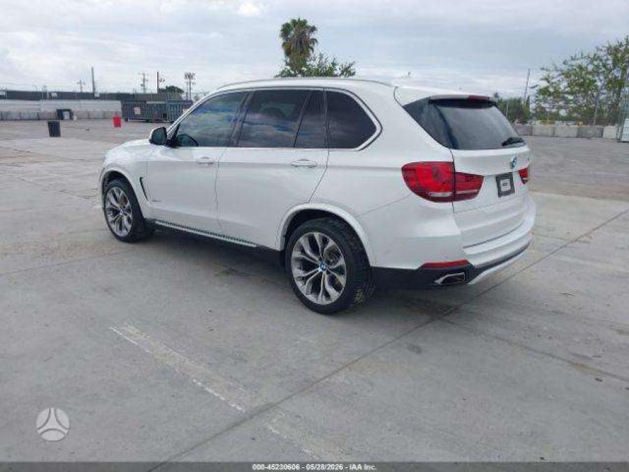 Balts BMW X5 2018 Klaipėda, ar dzinēja tilpumu 2.98 L un nobraukumu 122 tūkst. km par 13000 €, foto 3 vietnē AUTOMOTO.COM.LV