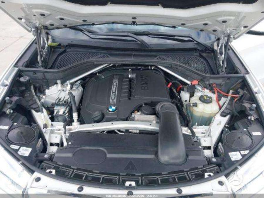 Balts BMW X5 2018 Klaipėda, ar dzinēja tilpumu 2.98 L un nobraukumu 122 tūkst. km par 13000 €, foto 10 vietnē AUTOMOTO.COM.LV