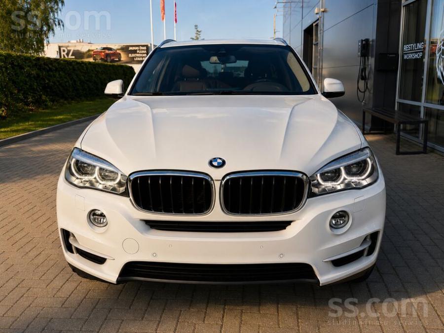 Balts BMW X5 2018 Rīga, ar dzinēja tilpumu 3.00 L un nobraukumu 132 tūkst. km par 24000 €, foto 3 vietnē AUTOMOTO.COM.LV