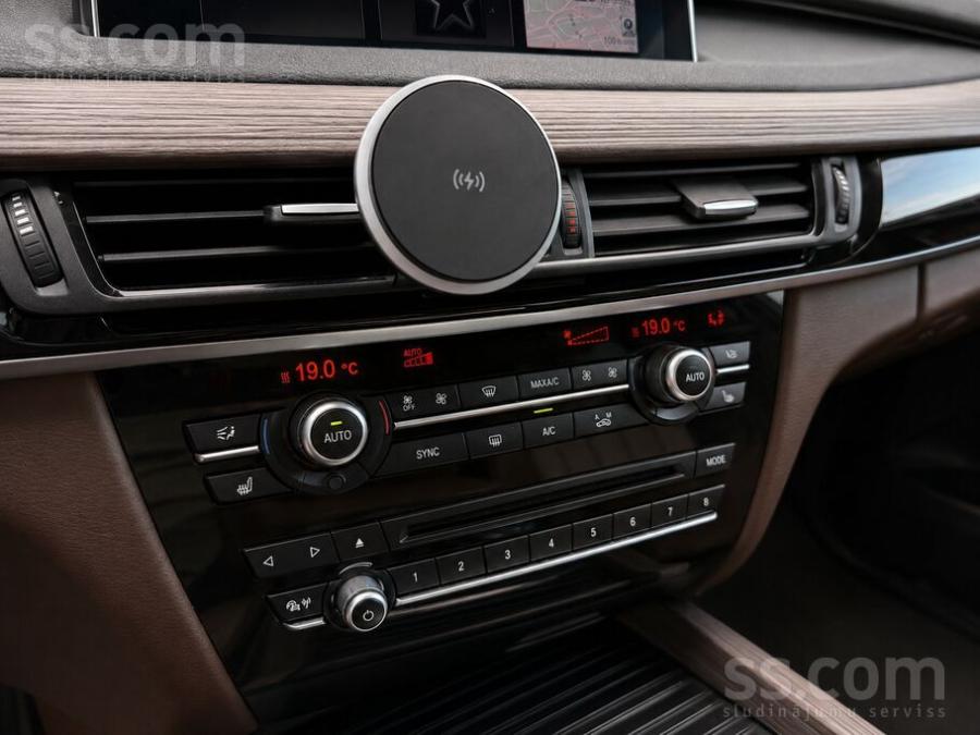 Белый БМВ Х5 2018 в Рига, объемом двигателя 3.00 л и пробегом 132 тыс. км за 24000 €, фото 15 на AUTOMOTO.COM.LV