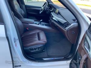 Balts BMW X5 2018 Tallina, ar dzinēja tilpumu 3.00 L un nobraukumu 248 tūkst. km par 26800 €, foto 12 vietnē AUTOMOTO.COM.LV