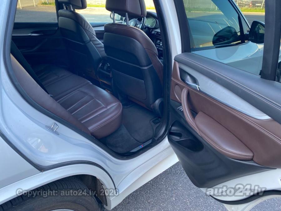 Balts BMW X5 2018 Tallina, ar dzinēja tilpumu 3.00 L un nobraukumu 248 tūkst. km par 26800 €, foto 15 vietnē AUTOMOTO.COM.LV