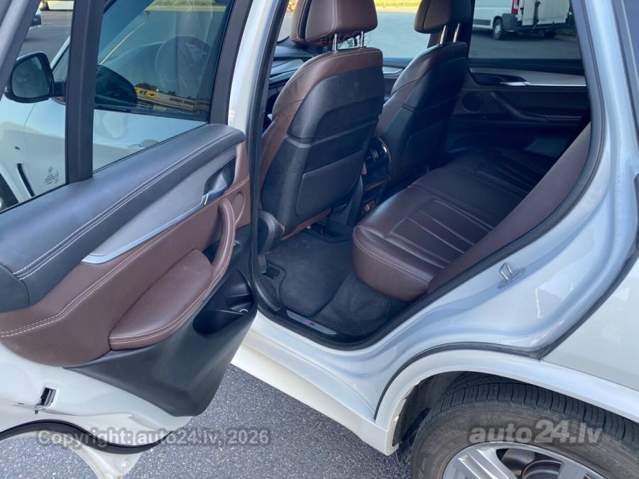Balts BMW X5 2018 Tallina, ar dzinēja tilpumu 3.00 L un nobraukumu 248 tūkst. km par 26800 €, foto 20 vietnē AUTOMOTO.COM.LV