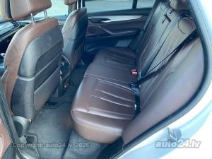 Balts BMW X5 2018 Tallina, ar dzinēja tilpumu 3.00 L un nobraukumu 248 tūkst. km par 26800 €, foto 21 vietnē AUTOMOTO.COM.LV