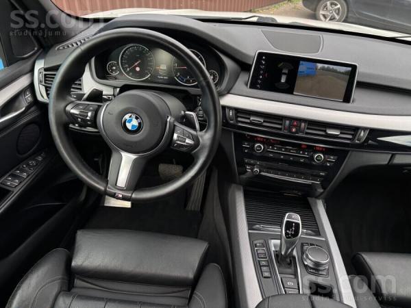 White BMW X5 2018 in Riga, with an engine capacity of 3.00 L and mileage of 184 thousand km for 24950 €, photo 8 on AUTOMOTO.COM.LV