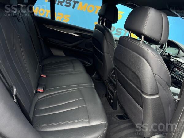 White BMW X5 2018 in Riga, with an engine capacity of 3.00 L and mileage of 184 thousand km for 24950 €, photo 11 on AUTOMOTO.COM.LV