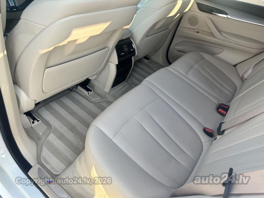 White BMW X5 2018 in Tallinn, with an engine capacity of 3.00 L and mileage of 145 thousand km for 29900 €, photo 11 on AUTOMOTO.COM.LV