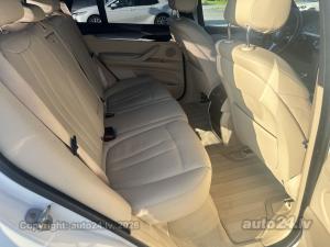 White BMW X5 2018 in Tallinn, with an engine capacity of 3.00 L and mileage of 145 thousand km for 29900 €, photo 12 on AUTOMOTO.COM.LV
