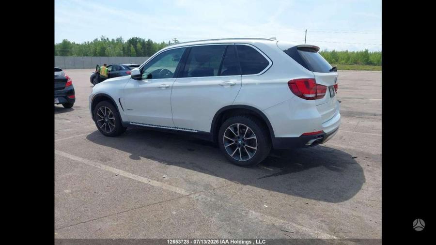 White BMW X5 2018 in Klaipeda, with an engine capacity of 3.00 L and mileage of 149 thousand km for 14100 €, photo 3 on AUTOMOTO.COM.LV