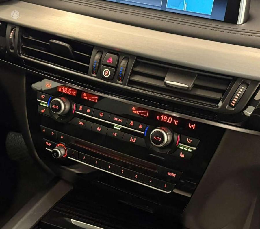 Balts BMW X5 2018 Marijampole, ar dzinēja tilpumu 2.99 L un nobraukumu 190 tūkst. km par 25999 €, foto 19 vietnē AUTOMOTO.COM.LV