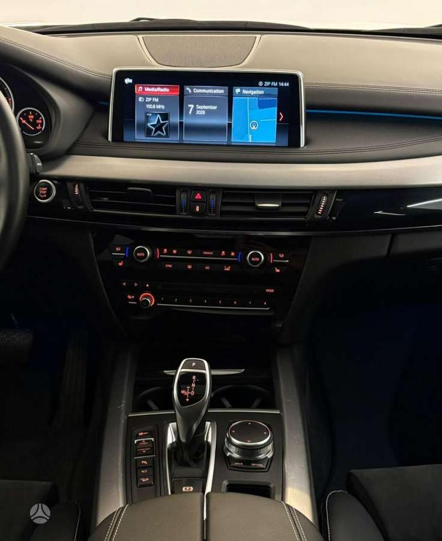 Balts BMW X5 2018 Marijampole, ar dzinēja tilpumu 2.99 L un nobraukumu 190 tūkst. km par 25999 €, foto 22 vietnē AUTOMOTO.COM.LV