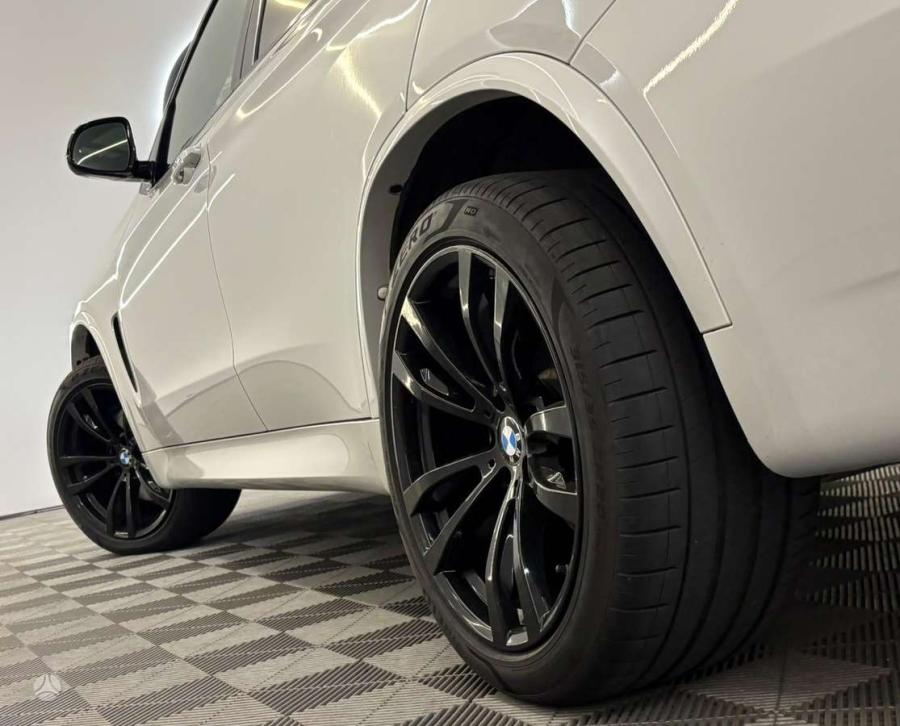 Balts BMW X5 2018 Marijampole, ar dzinēja tilpumu 2.99 L un nobraukumu 190 tūkst. km par 25999 €, foto 28 vietnē AUTOMOTO.COM.LV