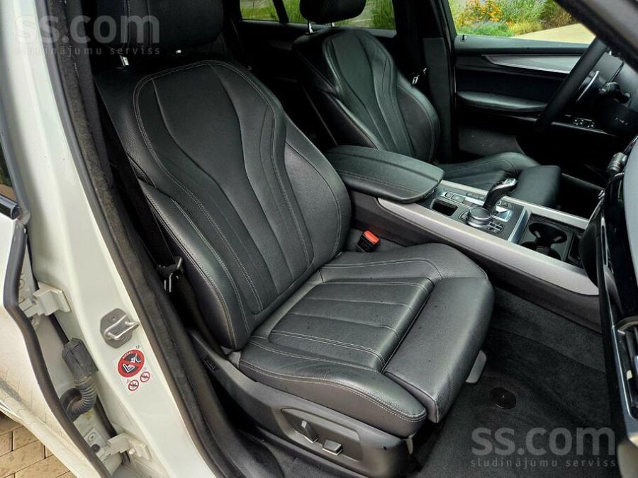 Balts BMW X5 2018 Jūrmala, ar dzinēja tilpumu 3.00 L un nobraukumu 199 tūkst. km par 21990 €, foto 11 vietnē AUTOMOTO.COM.LV