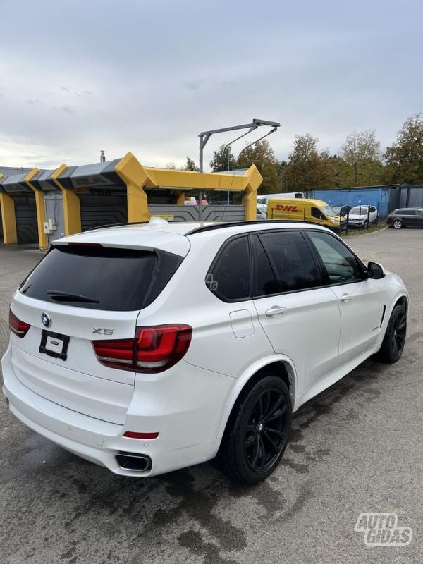 Balts BMW X5 2018 Alīta, ar dzinēja tilpumu 3.00 L un nobraukumu 119 tūkst. km par 18700 €, foto 7 vietnē AUTOMOTO.COM.LV