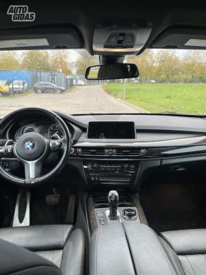 White BMW X5 2018 in Alytus, with an engine capacity of 3.00 L and mileage of 119 thousand km for 18700 €, photo 8 on AUTOMOTO.COM.LV