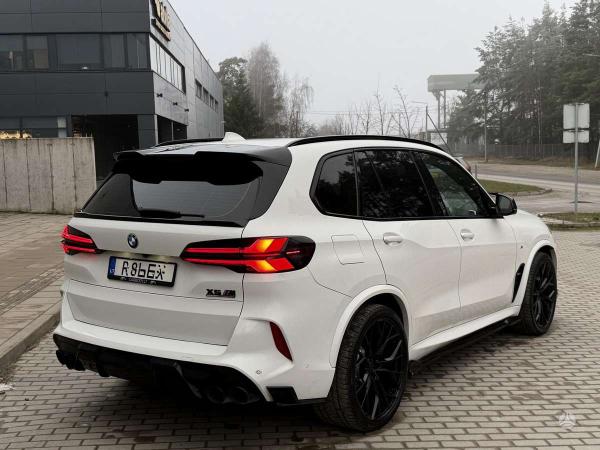 White BMW X5 2019 in Vilnius, with an engine capacity of 2.99 L and mileage of 220 thousand km for 43250 €, photo 5 on AUTOMOTO.COM.LV